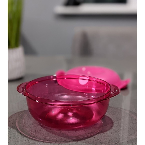 Tupperware | Kitchen | Tupperware Round Heat N Serve Microwave ...